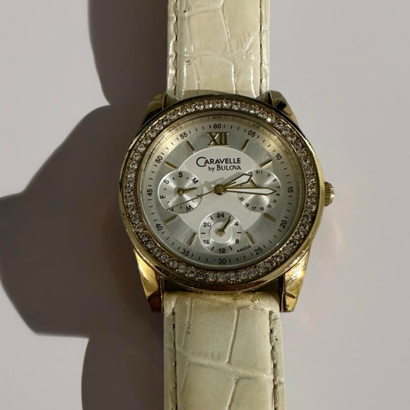 Bulova | Accessories | Vintage Bulova Caravelle 44n0 Watch Water ...